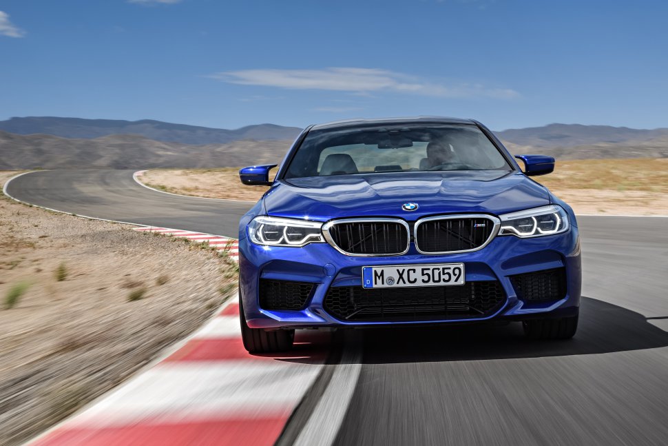 BMW M5 technical specifications and fuel economy